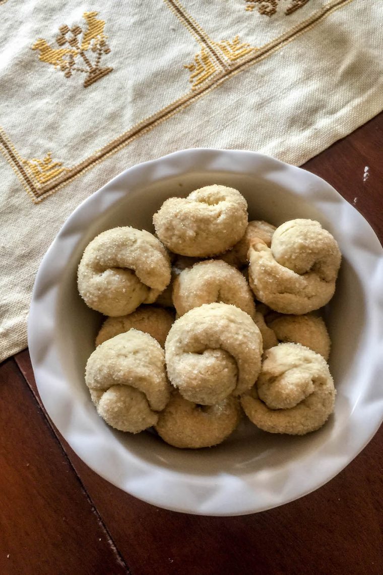 Homemade Taralli {Italian White Wine Biscuits} - In Jennie's Kitchen